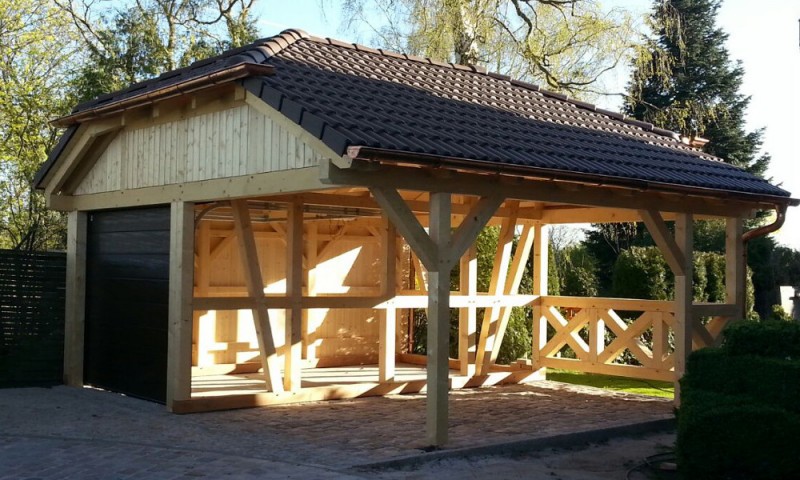 Walmdach Carport, Holzgarage als individueller Bausatz